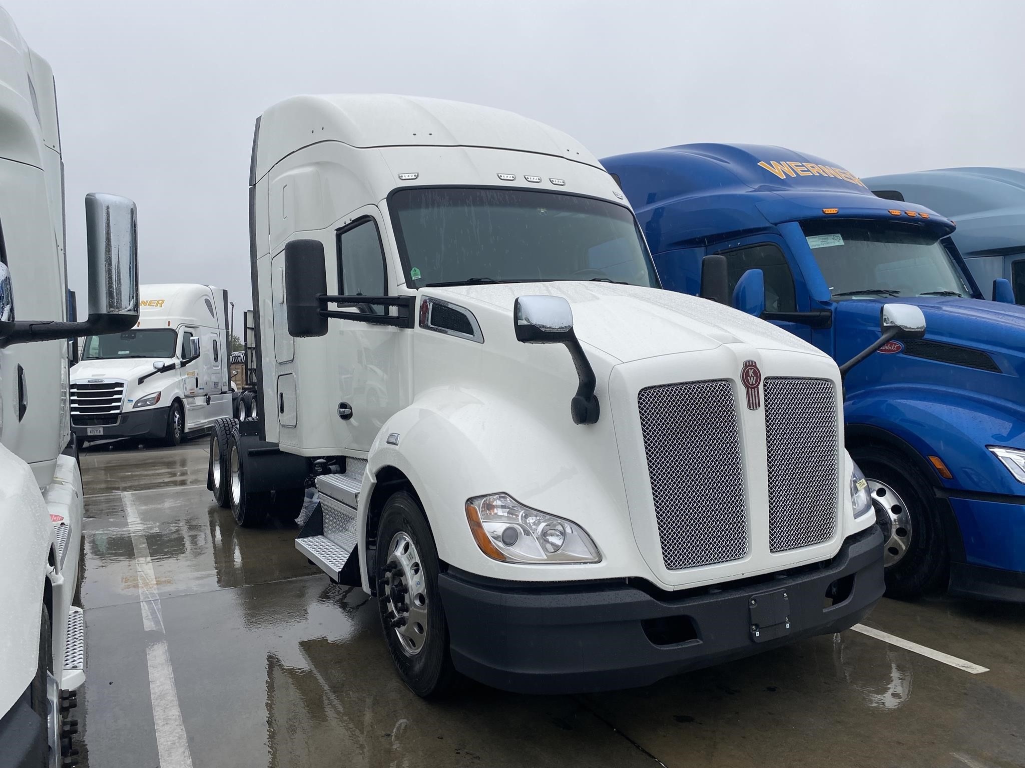 2022 KENWORTH T680 - Werner Fleet Sales